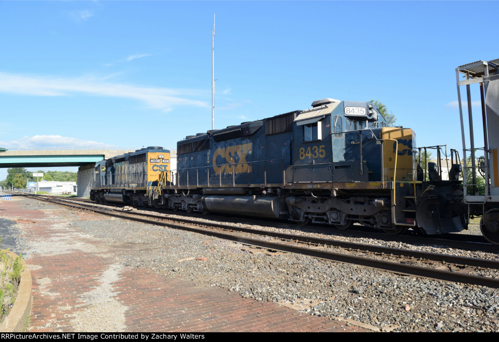 CSX 4038 8435